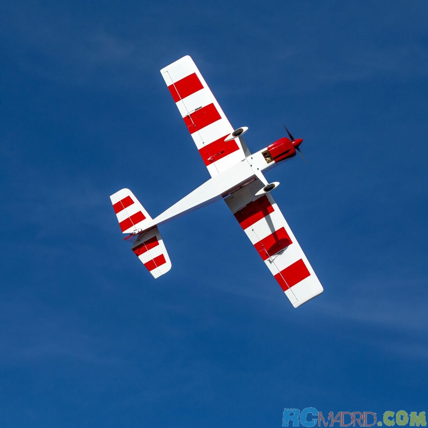 Hangar 9 Valiant 10cc ARF, 69"